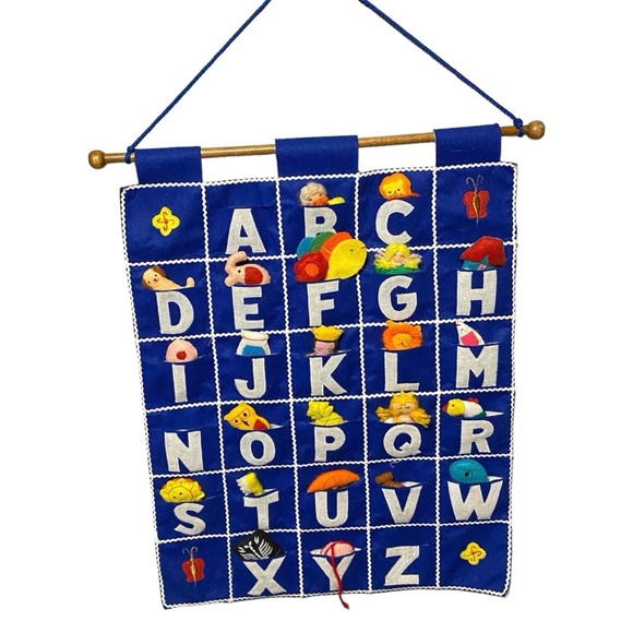Toys | Vtg Felt Alphabet Hanging Pockets Of Learning Wall Art 22x17 ...